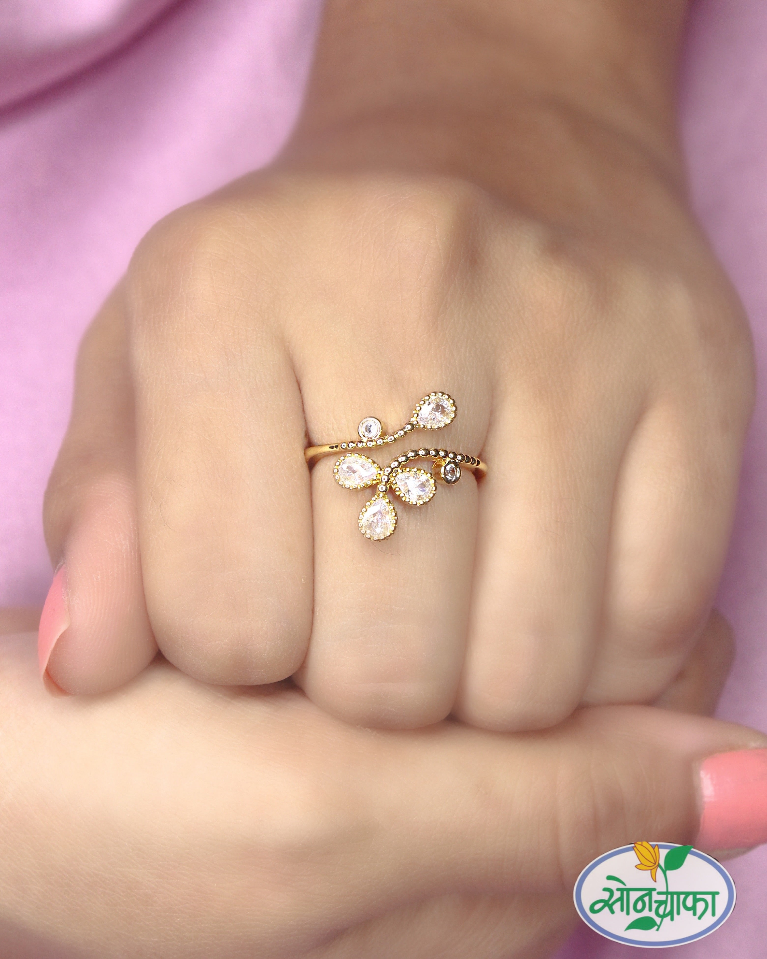 LEAF DESIGNER FINGER RING – Sonchafa