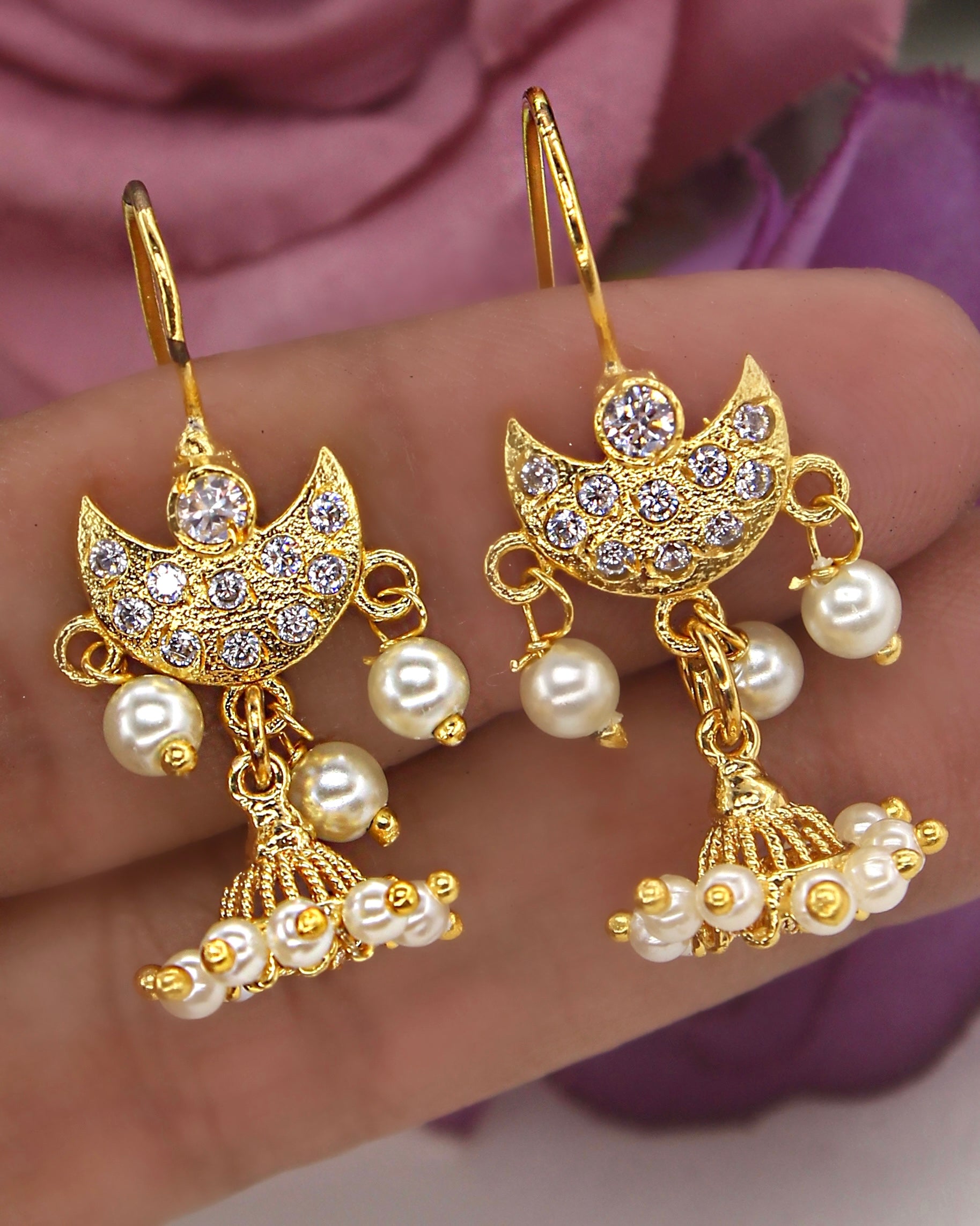 GLORIOUS HALF MOON DESIGNER PEARL BUGADI – Sonchafa