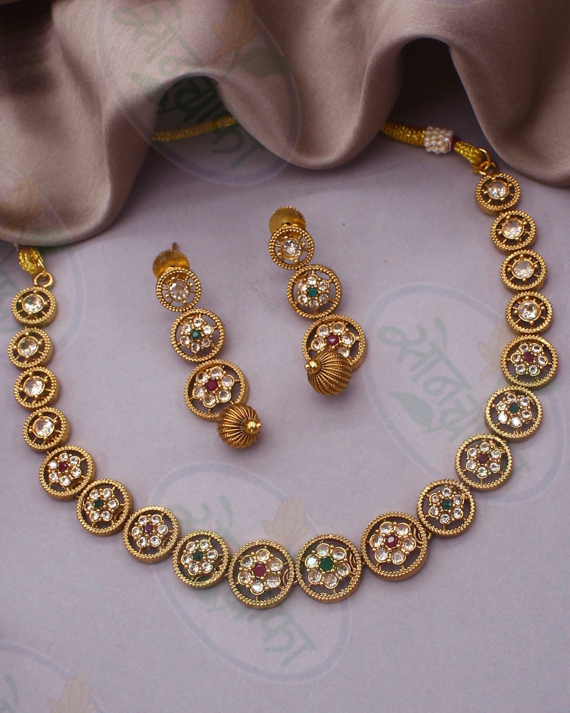 CIRCLE DESIGNER NECKLACE – Sonchafa