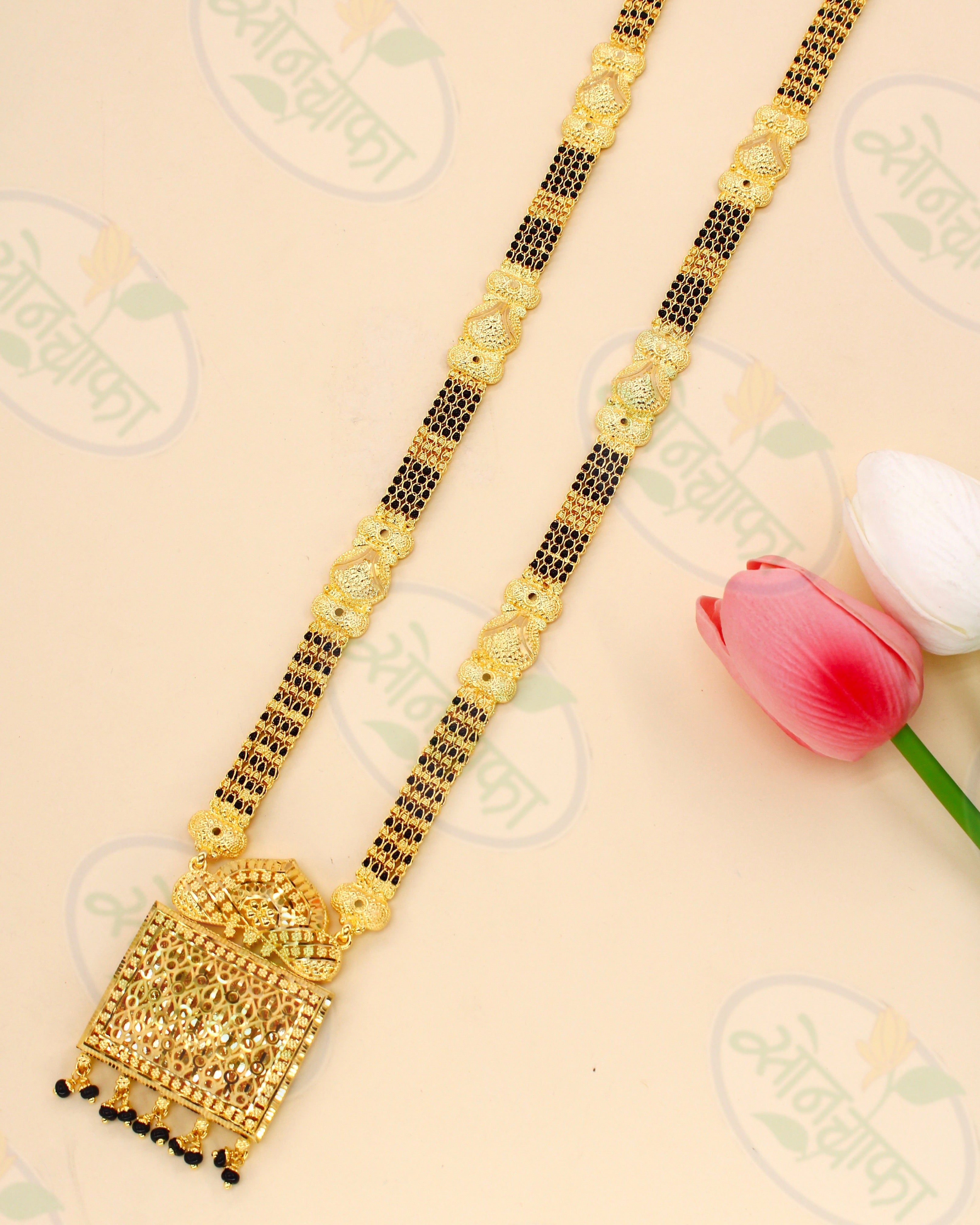 SQUARE DESIGNER MANGALSUTRA – Sonchafa
