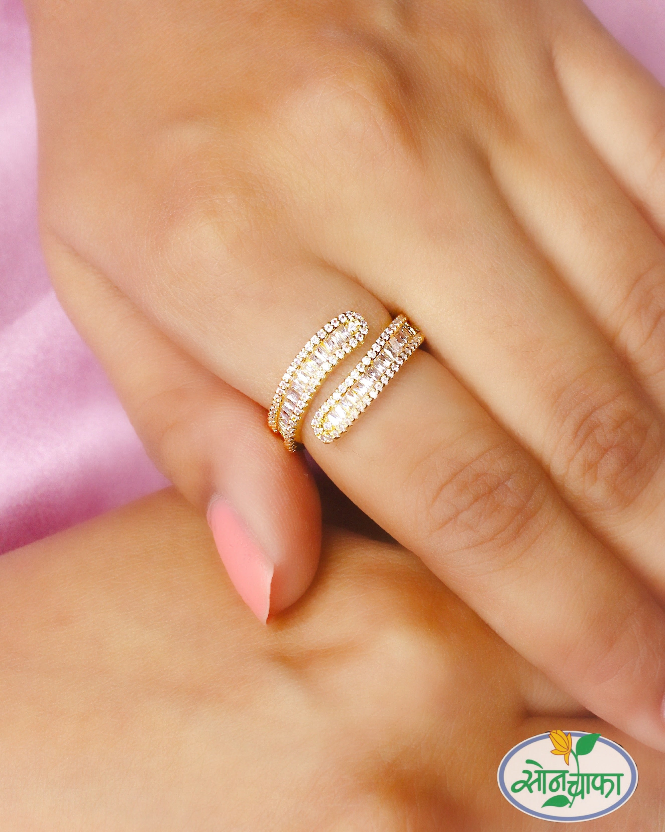 DESIGNER WHITE STONE FINGER RING – Sonchafa