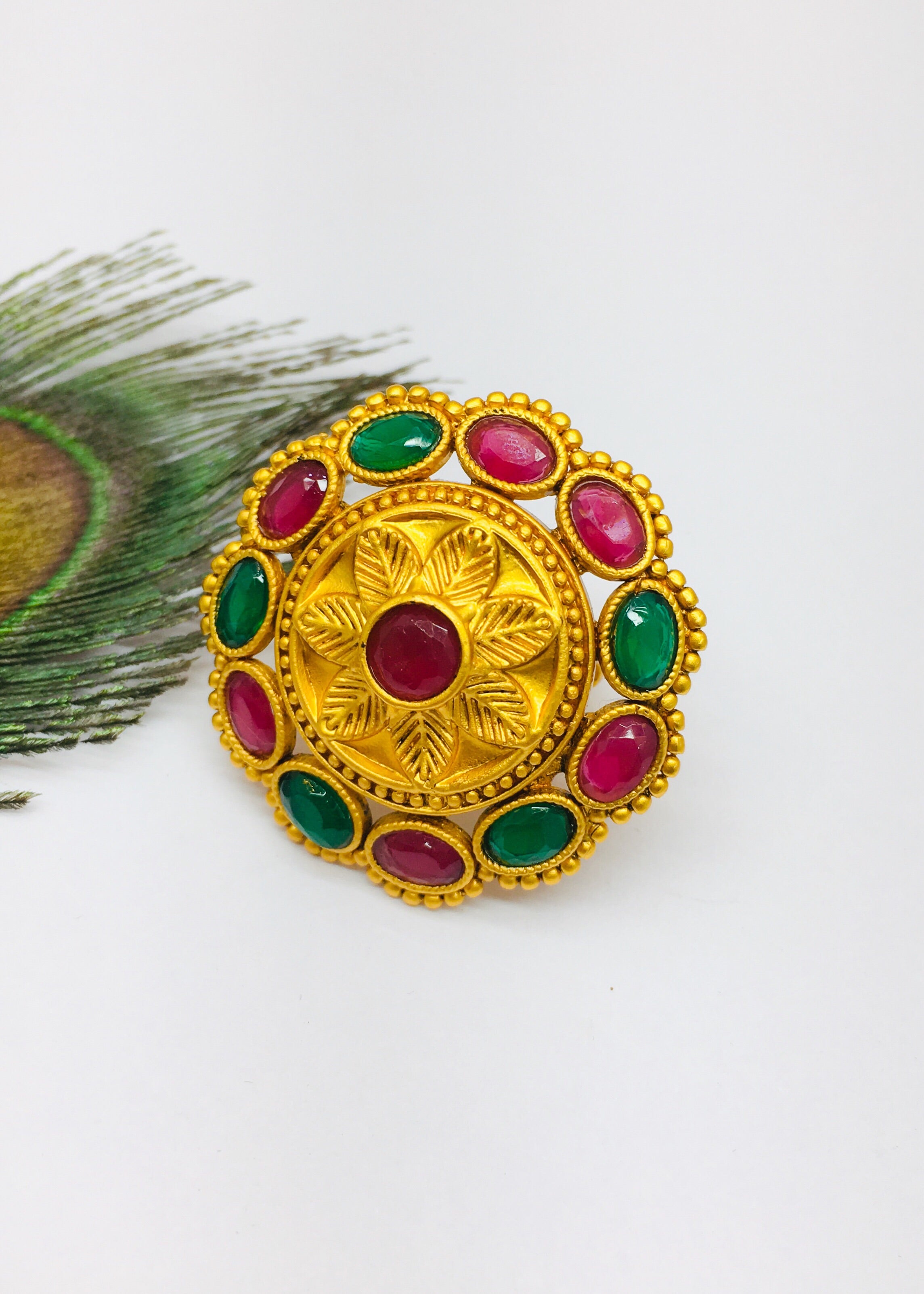 ELEGANT LEAF DESIGNER RING – Sonchafa