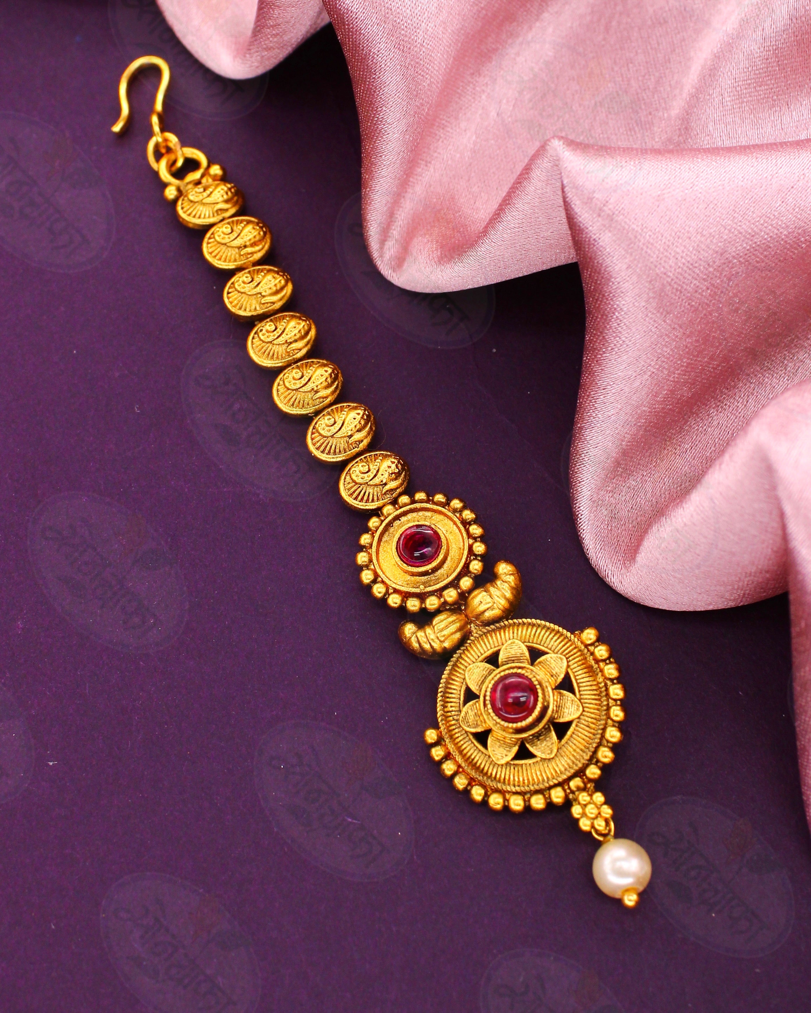 FLOWER INSPIRED BINDI – Sonchafa