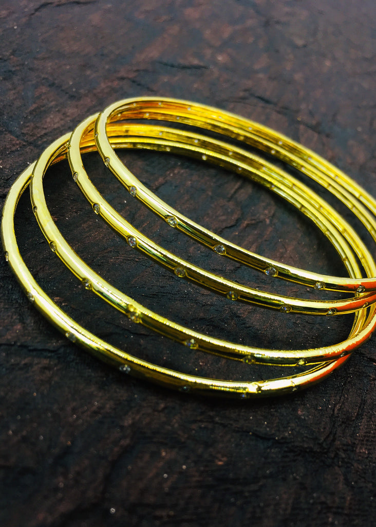 SIMPLE GOLDEN BANGLES – Sonchafa