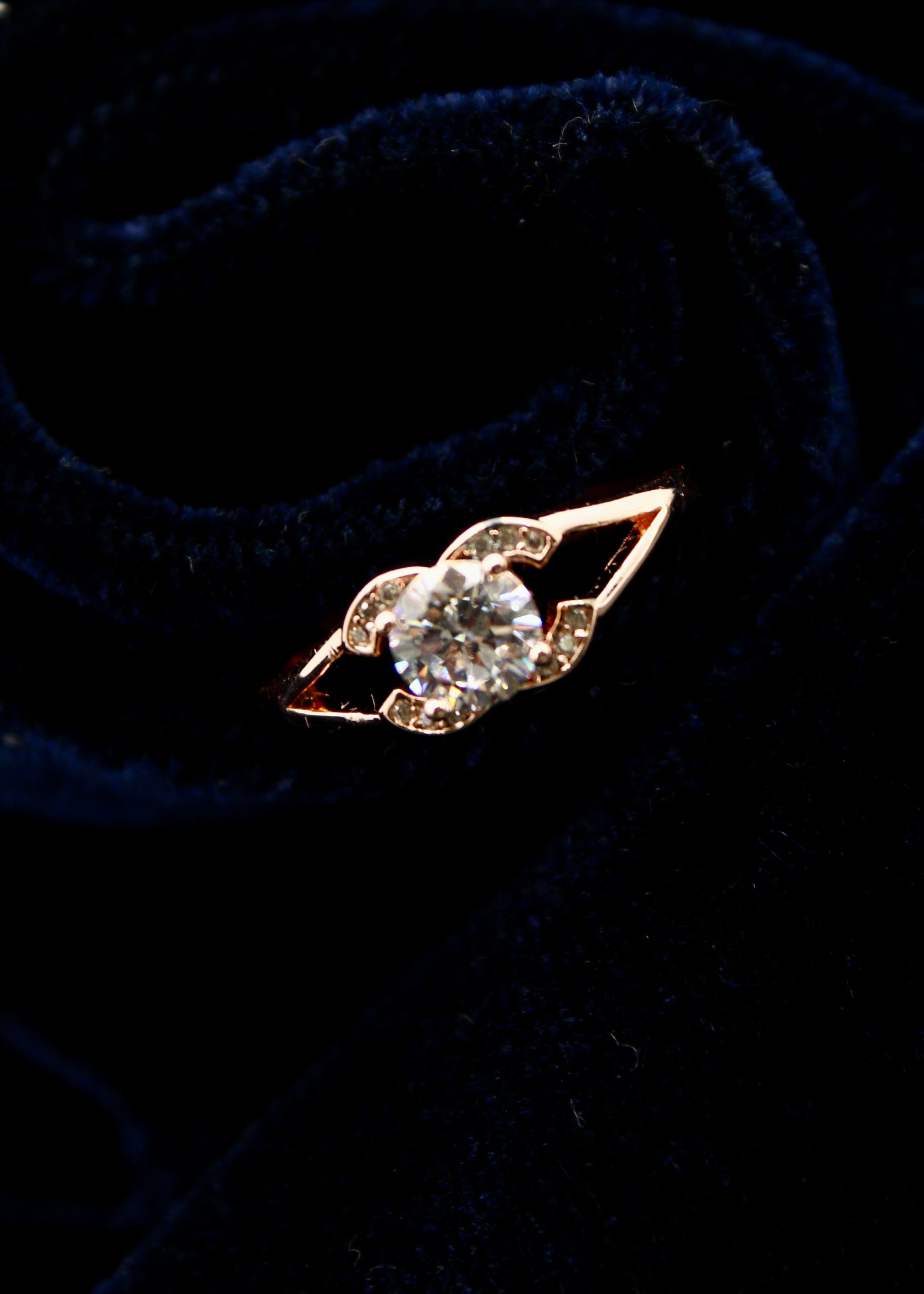 DIA RADIANT FINGER RING – Sonchafa