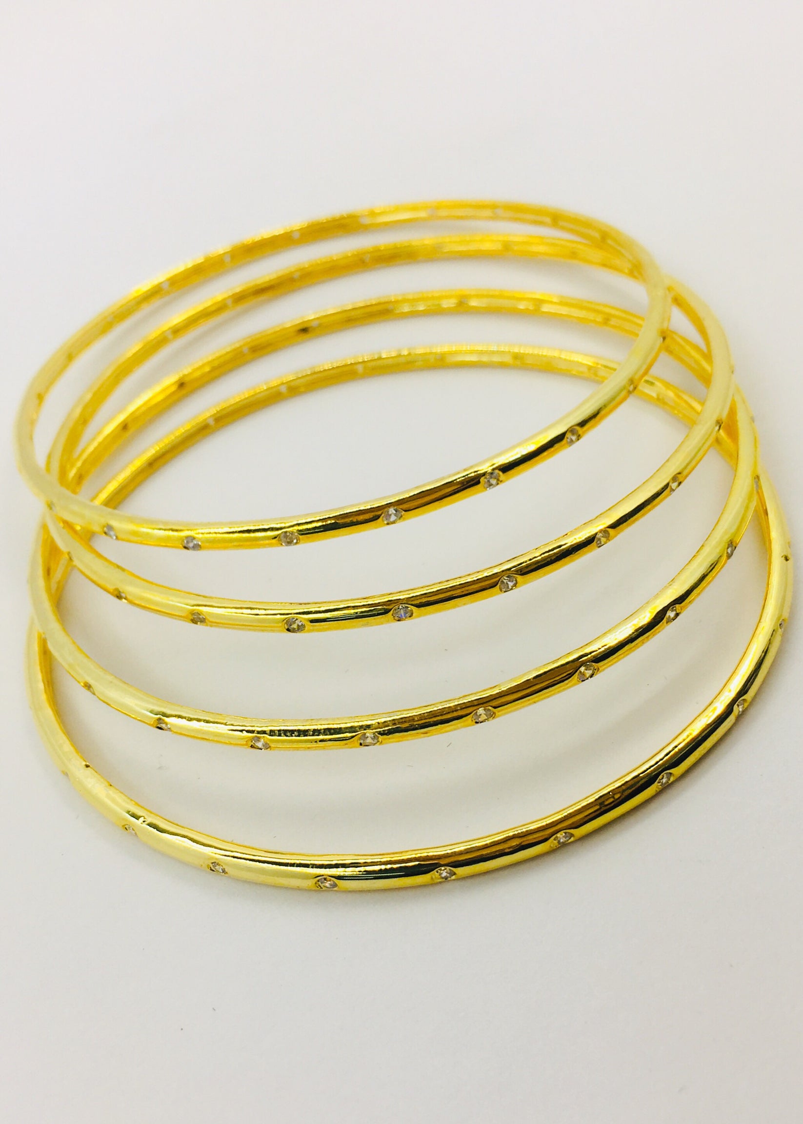 SIMPLE GOLDEN BANGLES – Sonchafa