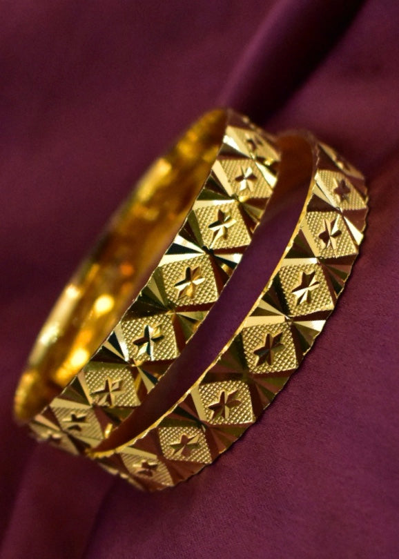 ENTICING PAILU PATLI BANGLES – Sonchafa