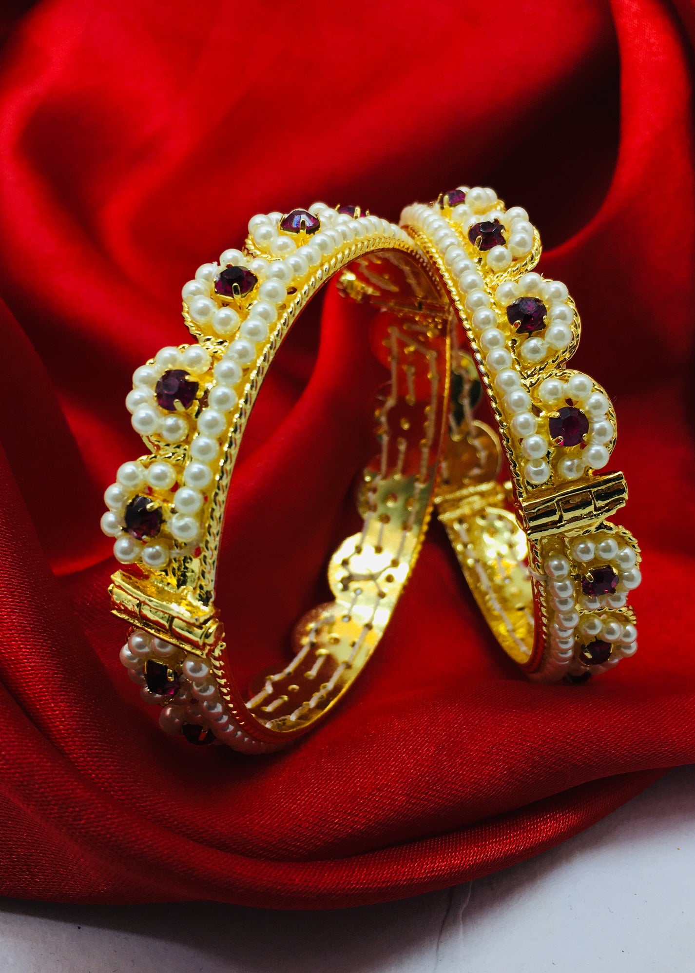 HALF CIRCLE PEARL DESIGN BANGLES – Sonchafa