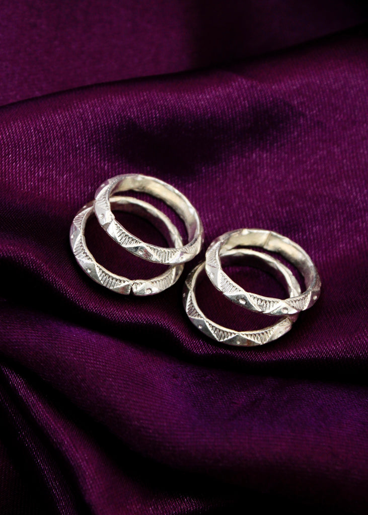 TRIANGLE DESIGN SILVER JODAVI – Sonchafa