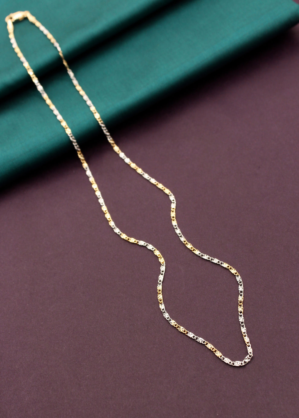 SPLENDID DIA CHAIN – Sonchafa